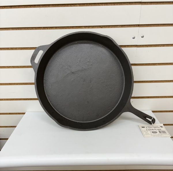 CAST IRON CAJUN CLASSIC SKILLET - 15" - Touchard